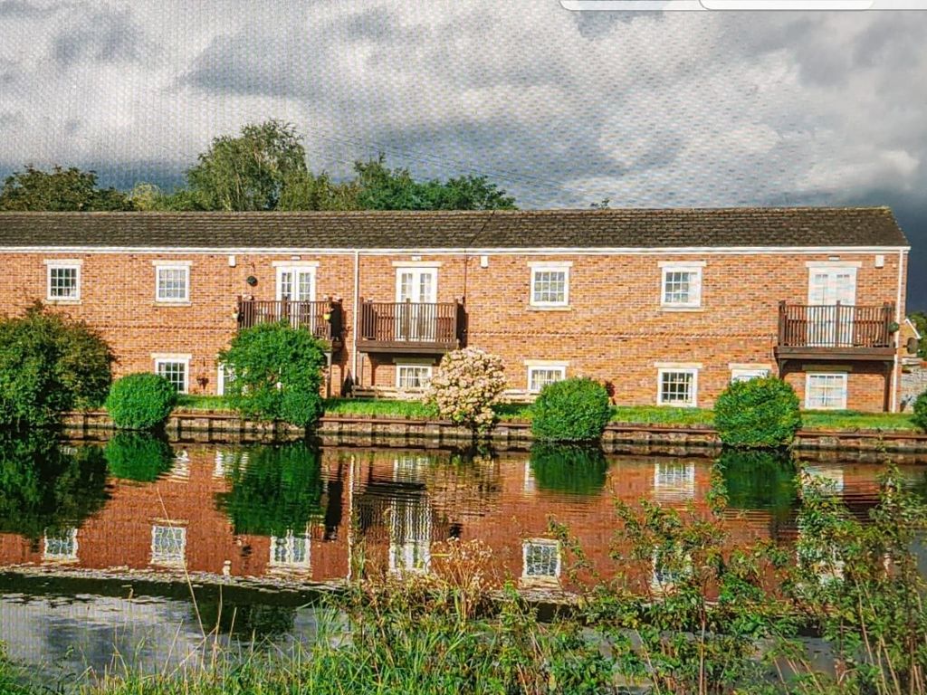 2 bed cottage for sale in High Street, Barnby Dun, Doncaster DN3 - Zoopla