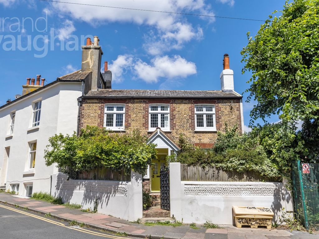 3 bed terraced house for sale in Mount Zion Place, Brighton, East ...