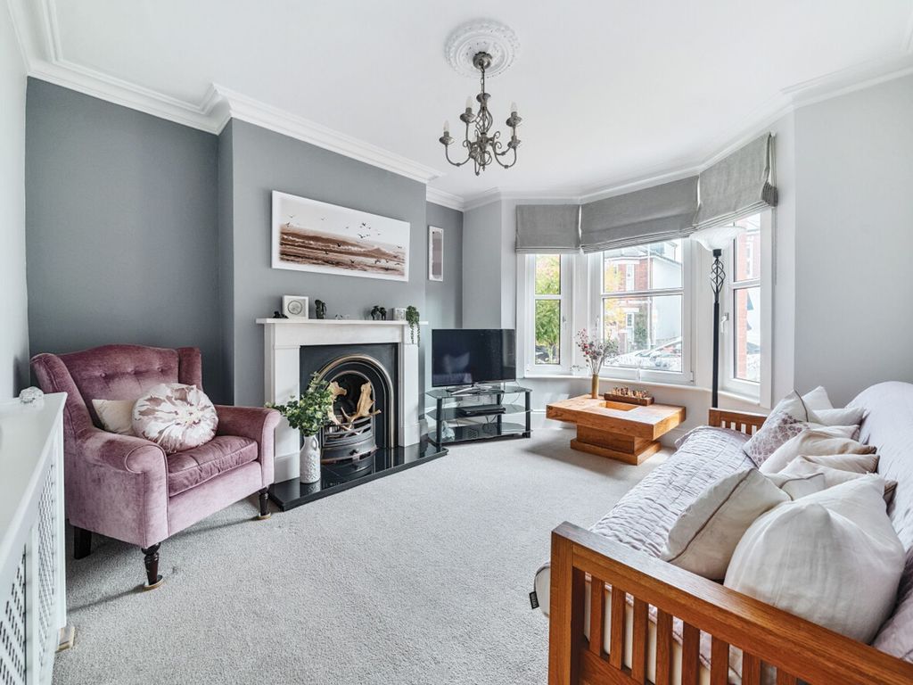 3 Bed Semi Detached House For Sale In Prospect Road Southborough Tn4