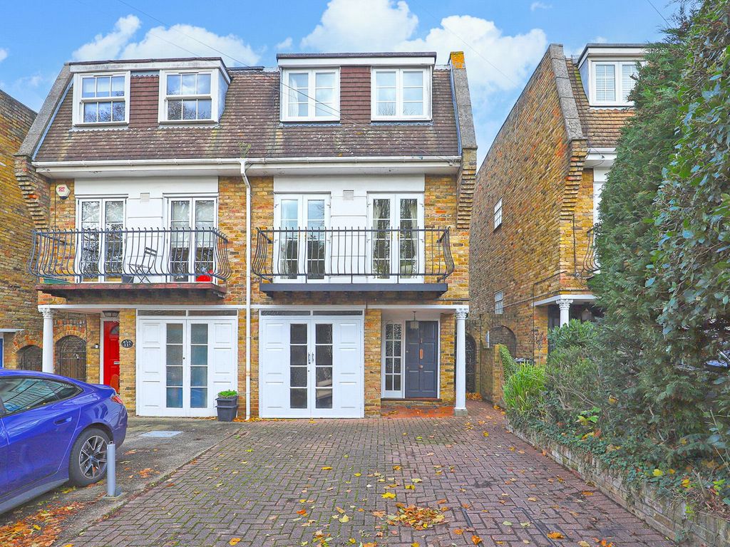 4 Bed Town House To Rent In Mornington Road Woodford Green Ig8 £2 400
