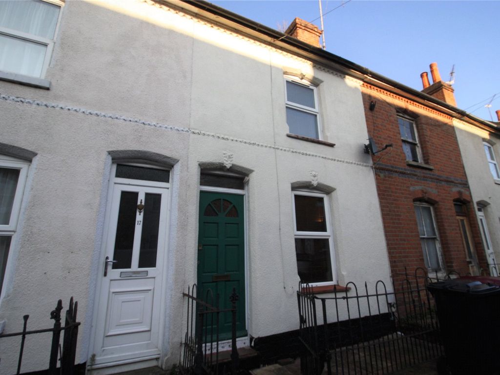 3 bed terraced house to rent in Francis Street, Reading, Berkshire RG1, £1,450 pcm - Zoopla