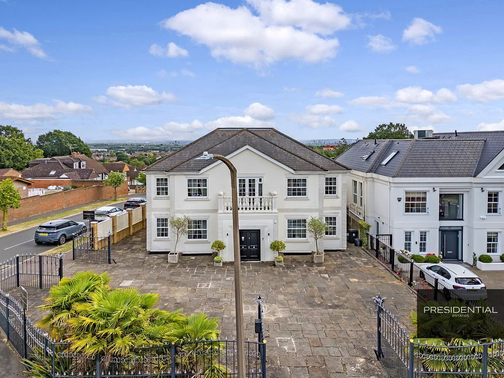 7 bed detached house to rent in Manor Road, Chigwell IG7, £10,000 pcm ...