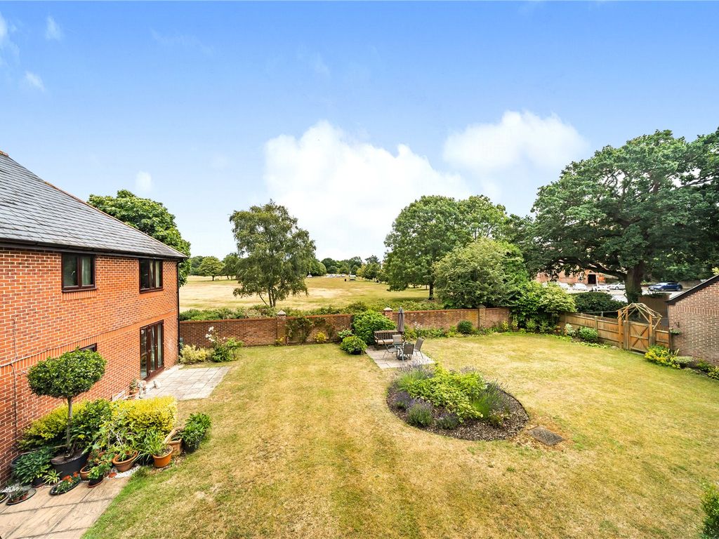 2 bed flat for sale in Badgers Croft, Victoria Road, Mortimer Common ...