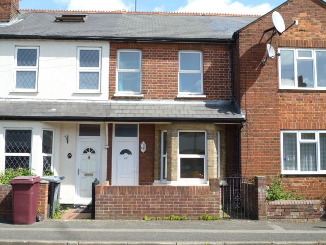 3 bed terraced house to rent in Cardiff Road, Reading RG1, £1,450 pcm - Zoopla