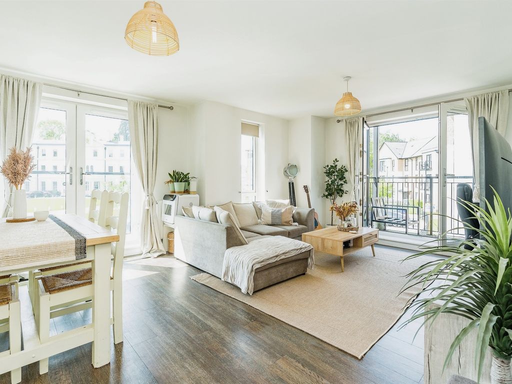 2 bed flat for sale in Wills Crescent, Leybourne, West Malling ME19 ...