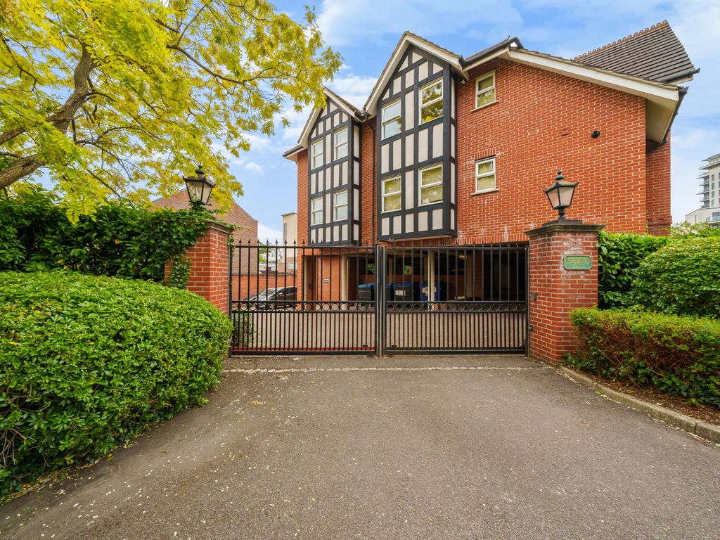 2 bed flat for sale in Mountside Place, 1A Heathside Road, Woking GU22 ...