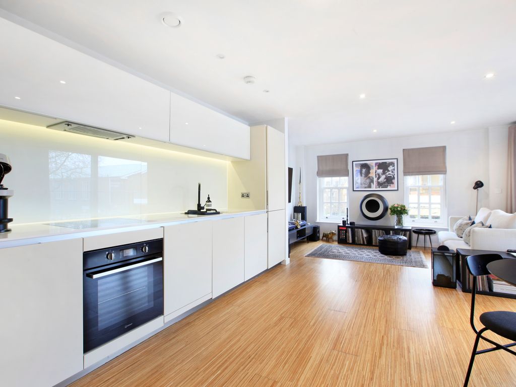 2 bed flat for sale in Wingate Square, Clapham, London SW4, £800,000 ...