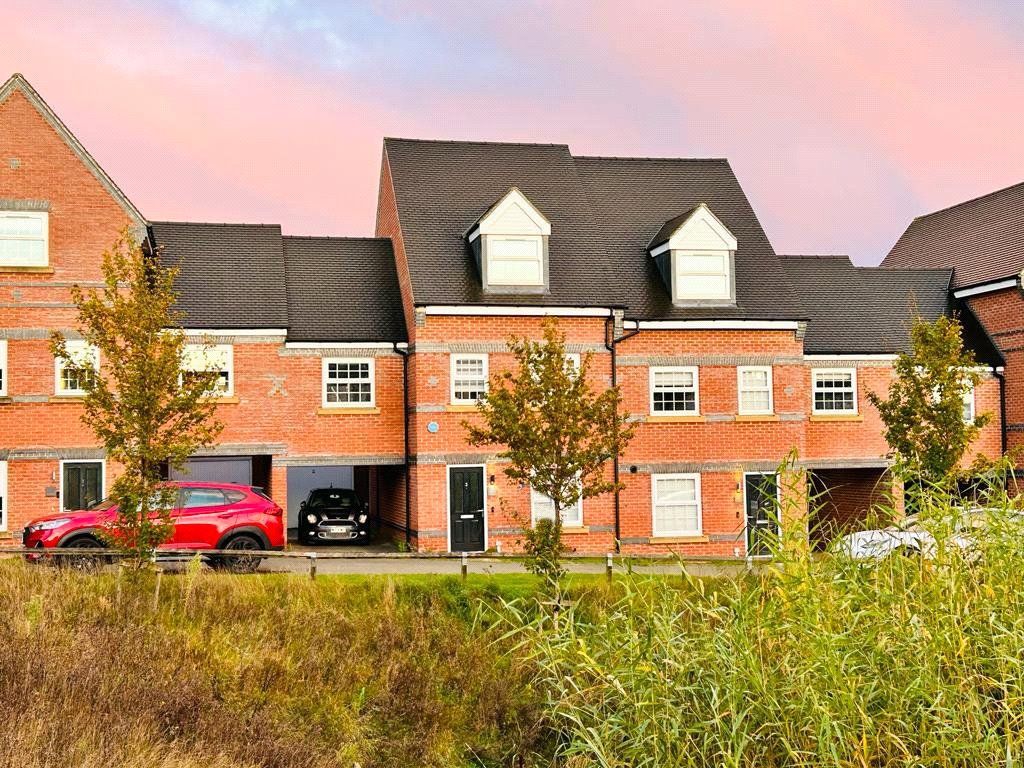 4 bed semi-detached house for sale in Whitethorn, Shinfield, Reading ...