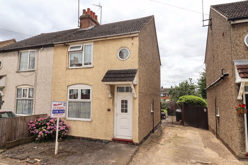 3 Bed Semi Detached House For Sale In Water Eaton Road Bletchley