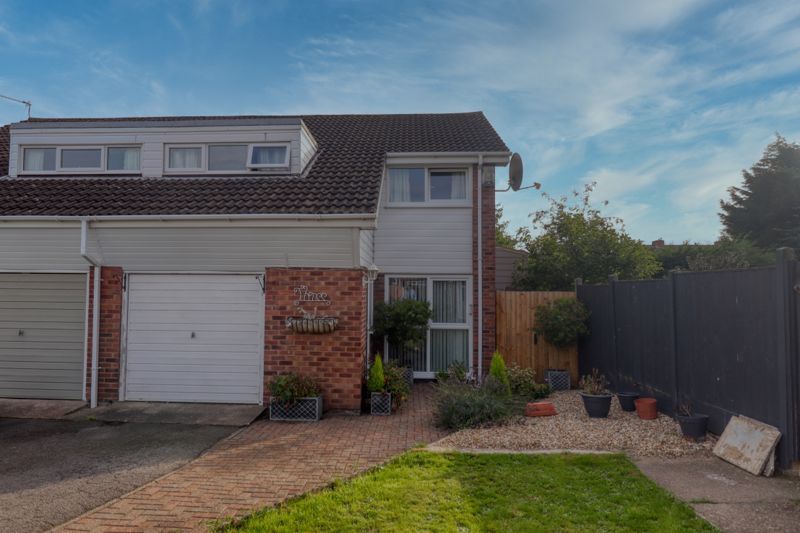 4 bed semi-detached house for sale in Maple Close, Gainsborough DN21 ...