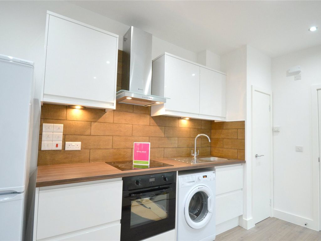 Studio to rent in Hastings Place, Addiscombe, Croydon CR0 - Zoopla