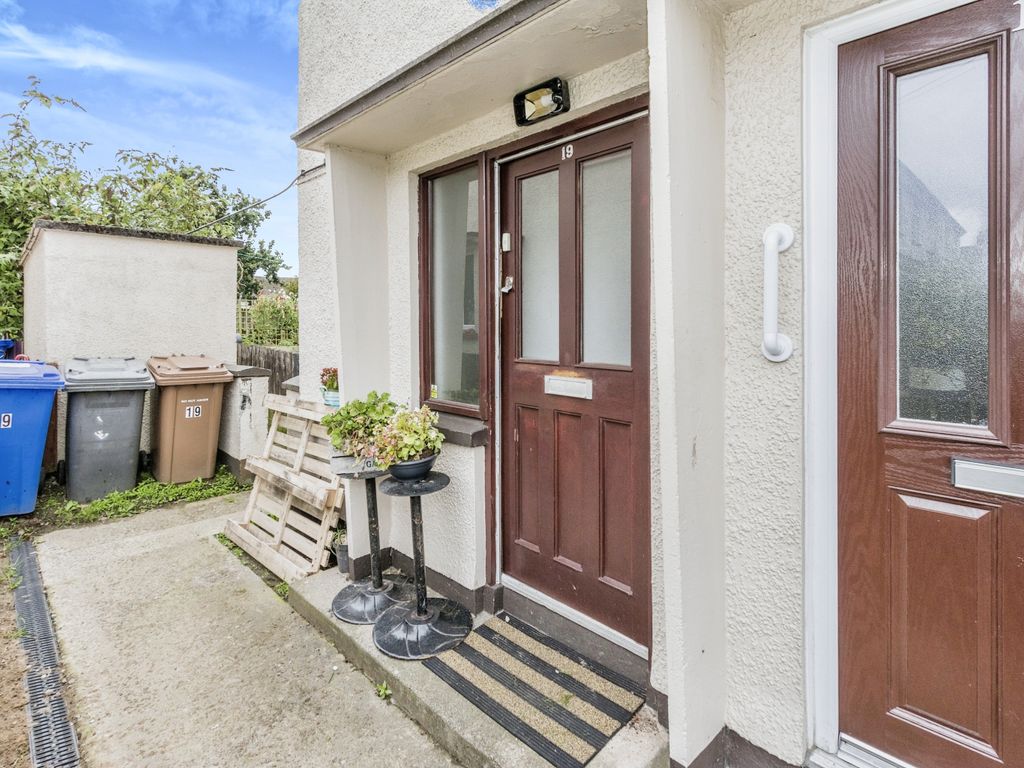 3 bed flat for sale in Abbots Close, Bangor BT20, £90,000 - Zoopla