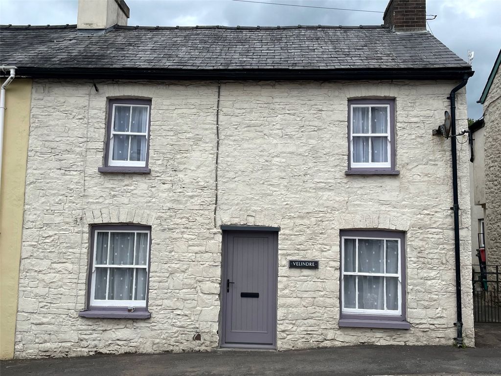 3 Bed Semi Detached House For Sale In Trecastle Brecon Powys Ld3 £