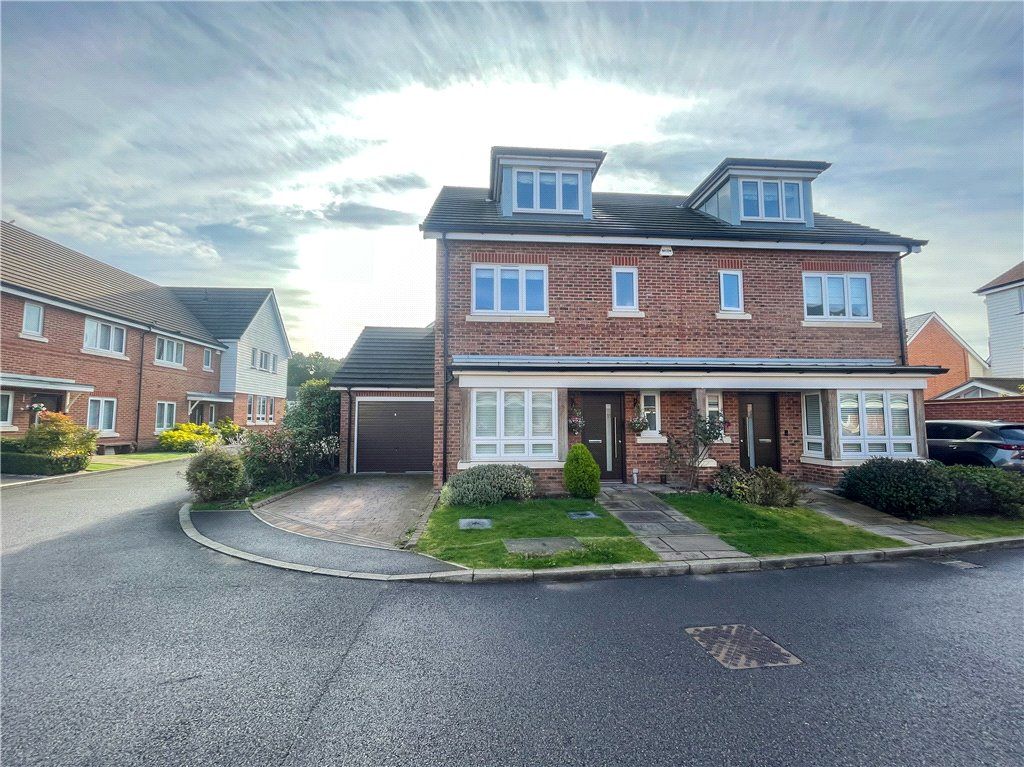 3 bed semi-detached house for sale in Teaseltun, Fleet GU51 - Zoopla
