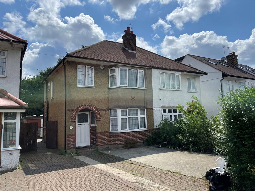 3 Bed Semi Detached House For Sale In Broadfields Avenue Edgware Ha8