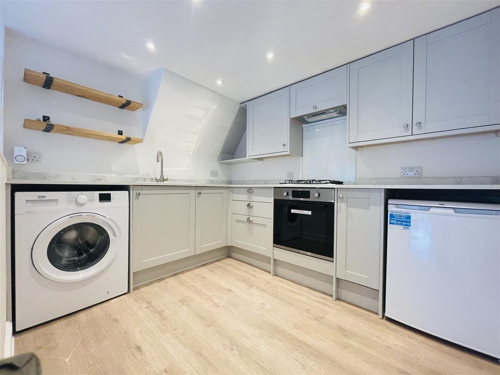 1 bed flat for sale in High Street, Mayfield TN20, £220,000 - Zoopla