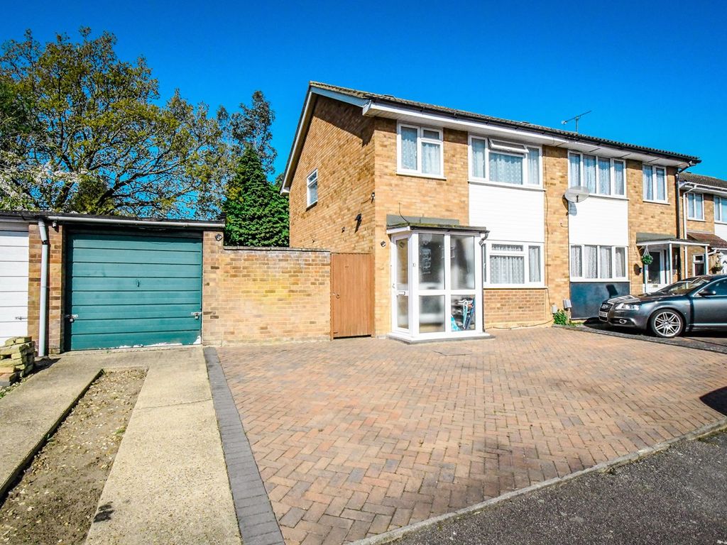 3 Bed Semi Detached House For Sale In Eastdale Close Kempston Bedford