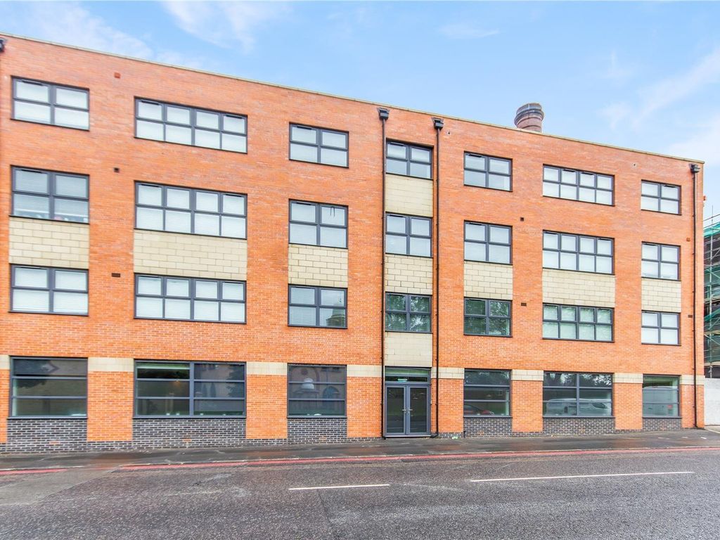 2 bed flat to rent in The Mint, Mint Drive, Jewellery Quarter B18, £ ...