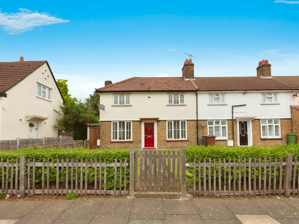 3 Bed End Terrace House For Sale In Ripple Road Barking Essex Ig11 £