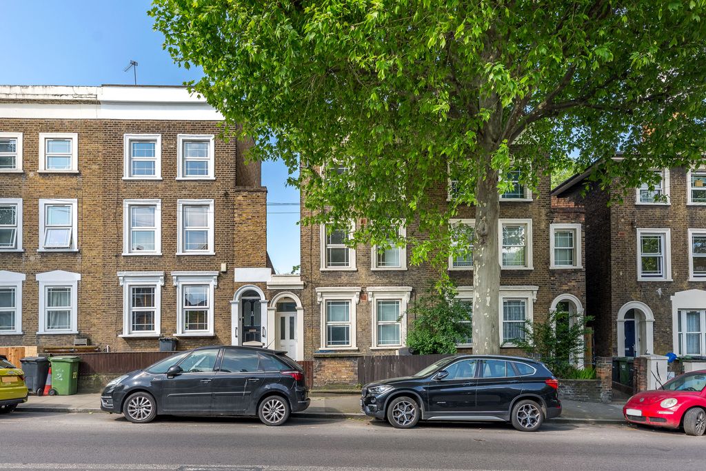 3 bed town house for sale in Amersham Road, London SE14 - Zoopla