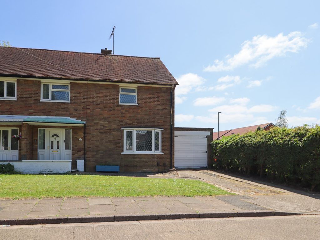 3 bed end terrace house for sale in Derwent Drive, Northampton NN5 - Zoopla
