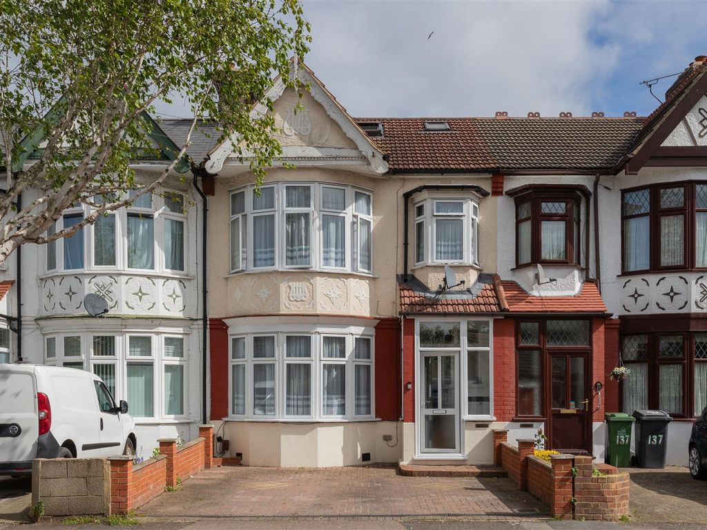 3 bed terraced house for sale in Nelson Road, London E4, £700,000 - Zoopla