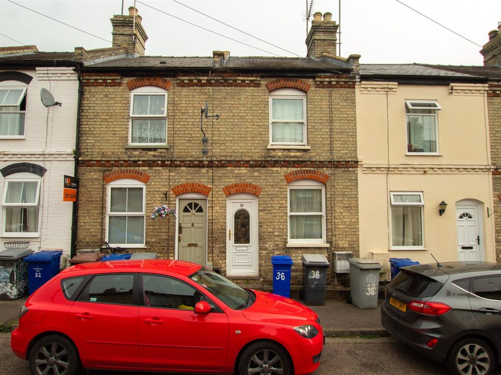 2 Bed Terraced House To Rent In Stanley Road Newmarket Suffolk Cb8 £