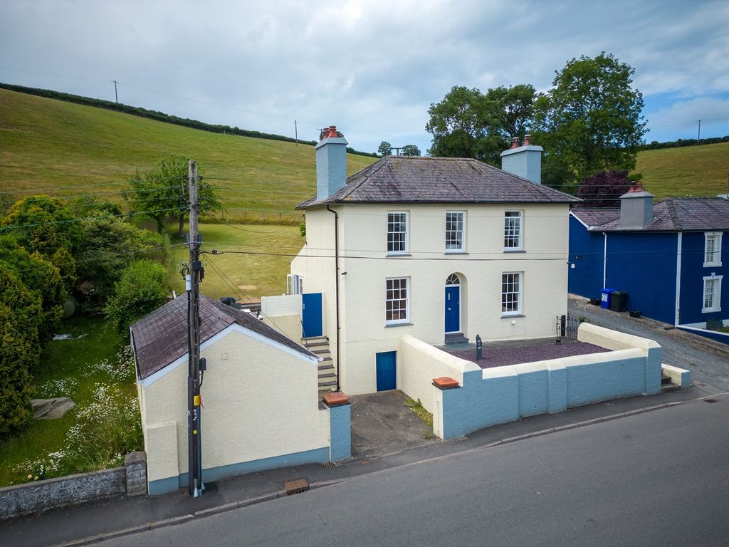 5 bed town house for sale in Panteg Road, Aberaeron SA46, £480,000 - Zoopla