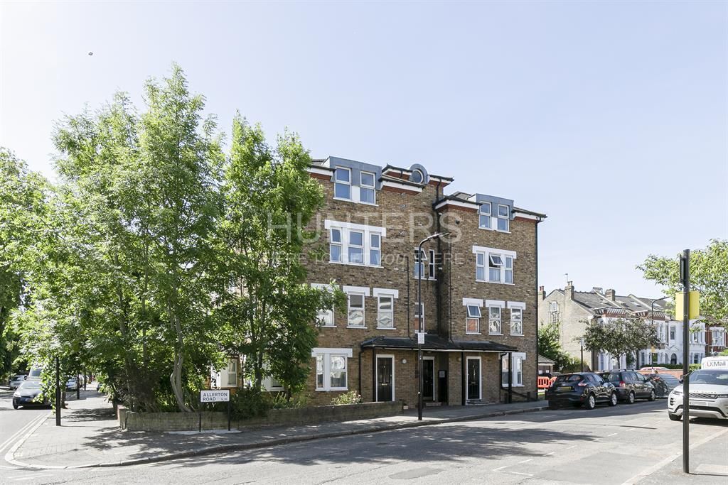 2 bed property to rent in Queen Elizabeths Walk, London N16, £1,995 pcm ...