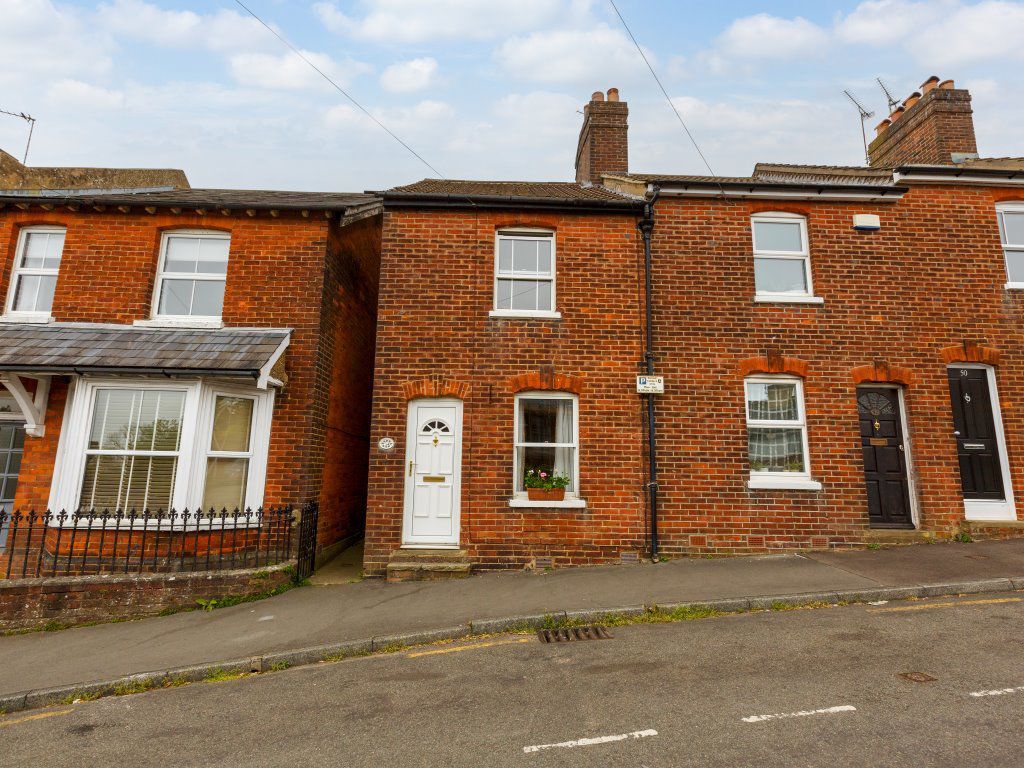 3 bed terraced house to rent in Victoria Road, Sevenoaks TN13, £1,600 pcm - Zoopla