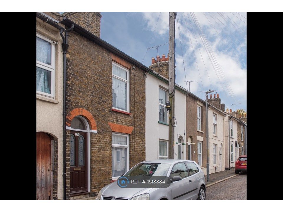 3 Bed Terraced House To Rent In Charlotte Street Sittingbourne Me10