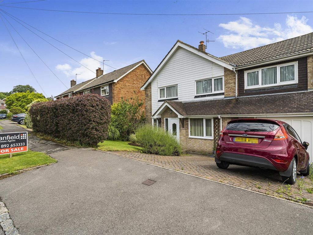 4 bed property for sale in Southridge Rise, Crowborough TN6, £500,000 ...