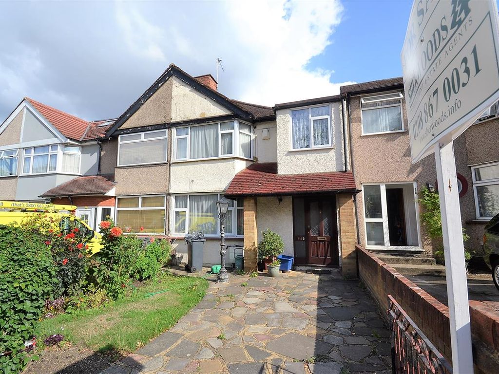3 bed end terrace house for sale in Hounslow Road, Hanworth, Feltham ...