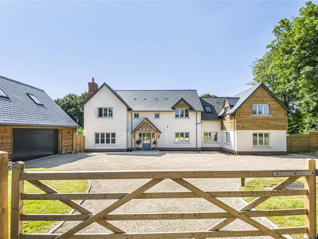 New Home 5 Bed Detached House For Sale In Hill Bottom Whitchurch Hill