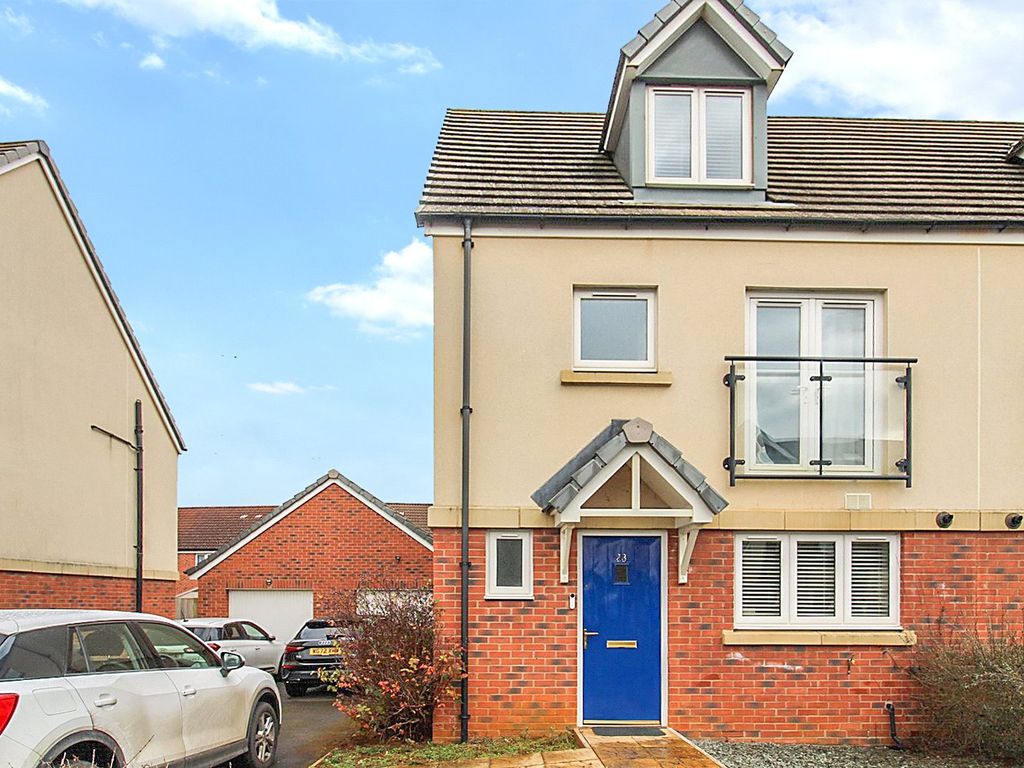 4 Bed Semi Detached House For Sale In Homington Avenue Coate Swindon