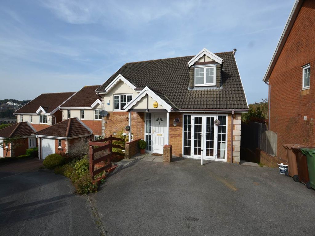 4 Bed Property To Rent In Gellideg Isaf Rise Maesycwmmer Hengoed Cf82