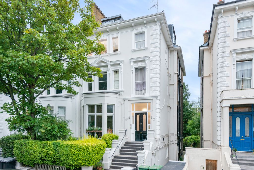 Room to rent in Belsize Park Gardens, London NW3, £950 pcm - Zoopla