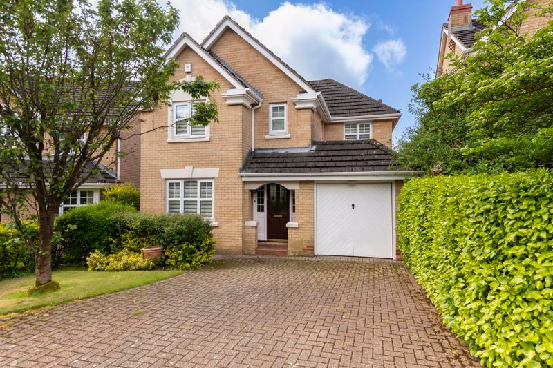 4 Bed Detached House For Sale In Starfield Crowborough Tn6 £650 000