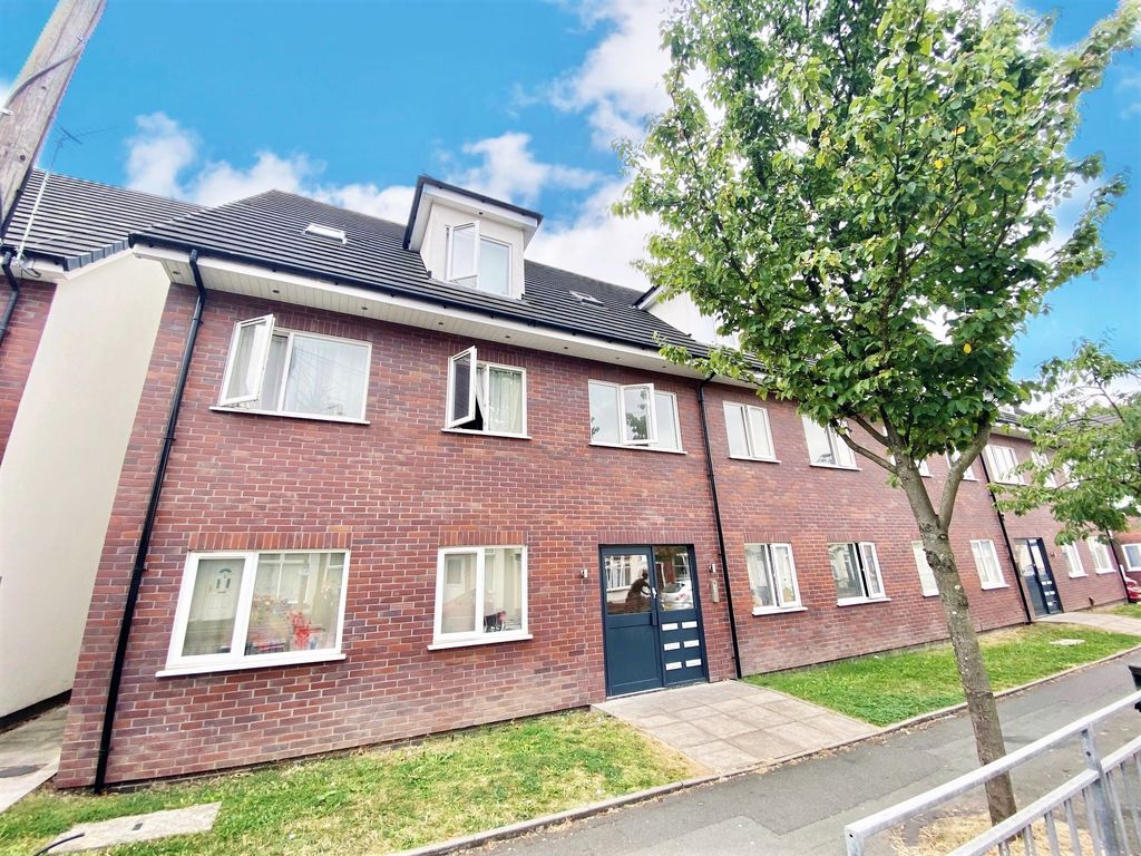 2 bed flat for sale in Leicester Street, Whitmore Reans, Wolverhampton ...