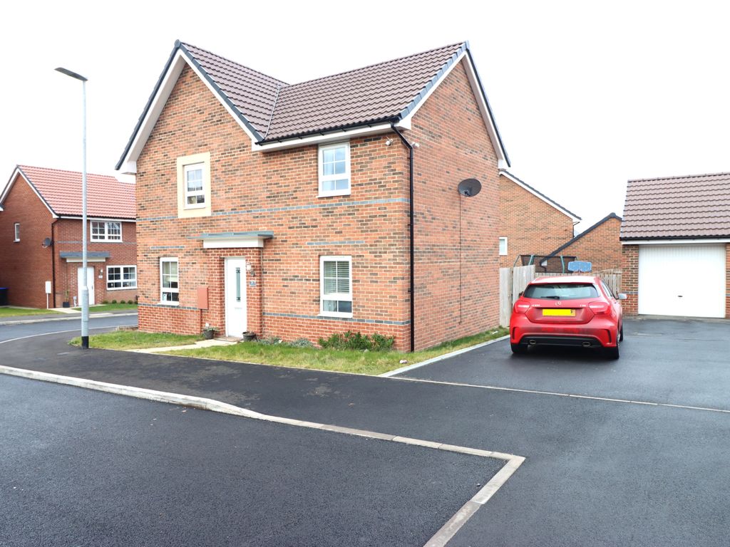 4 bed detached house for sale in Abbotts Way, Consett DH8 - Zoopla
