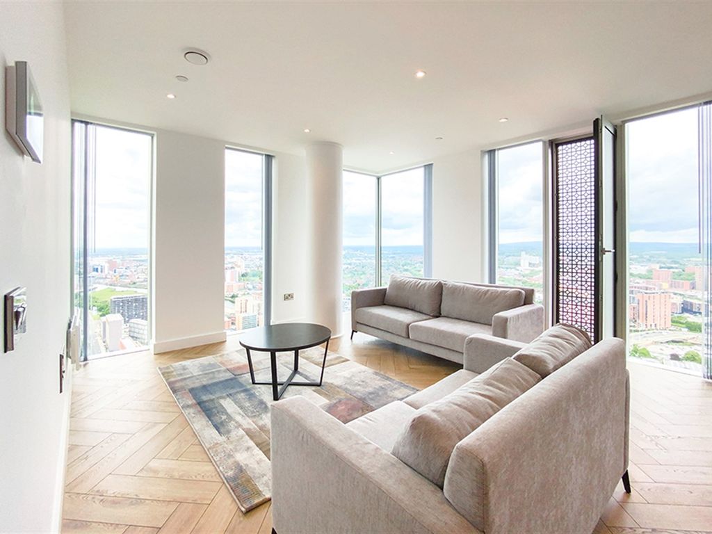 3 bed flat to rent in Chester Road, Manchester M15 - Zoopla