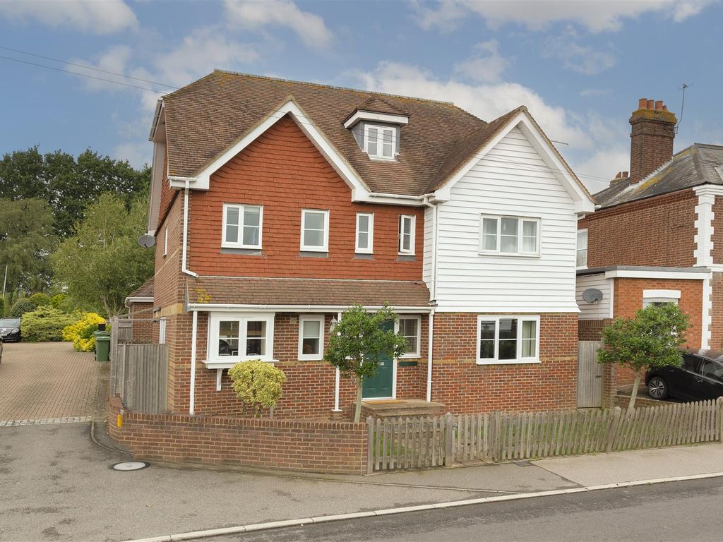 5 bed detached house for sale in Maidstone Road, Matfield, Tonbridge ...