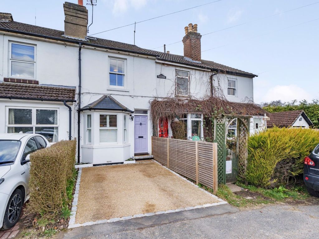 3 bed terraced house for sale in Harpers Road, Ash, Surrey GU12 - Zoopla