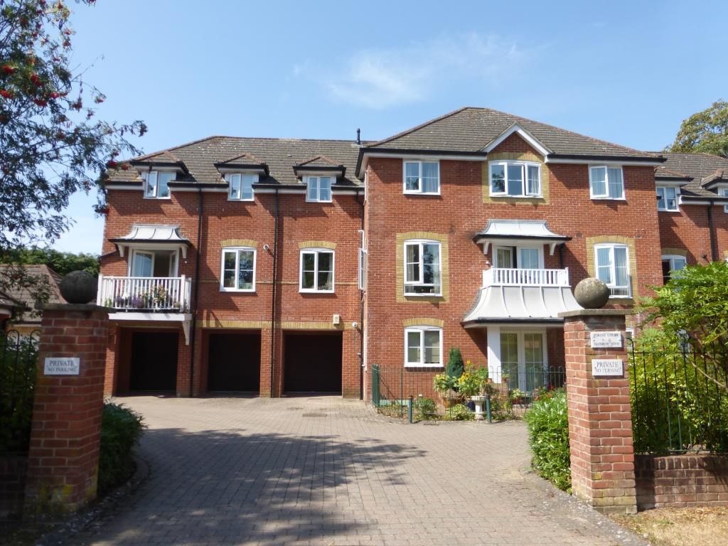 2 bed flat to rent in Salisbury Road, Fordingbridge SP6 - Zoopla