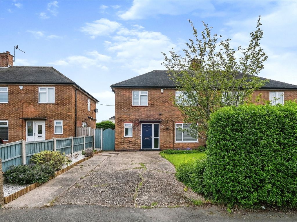 3 Bed Semi Detached House For Sale In Southchurch Drive Clifton