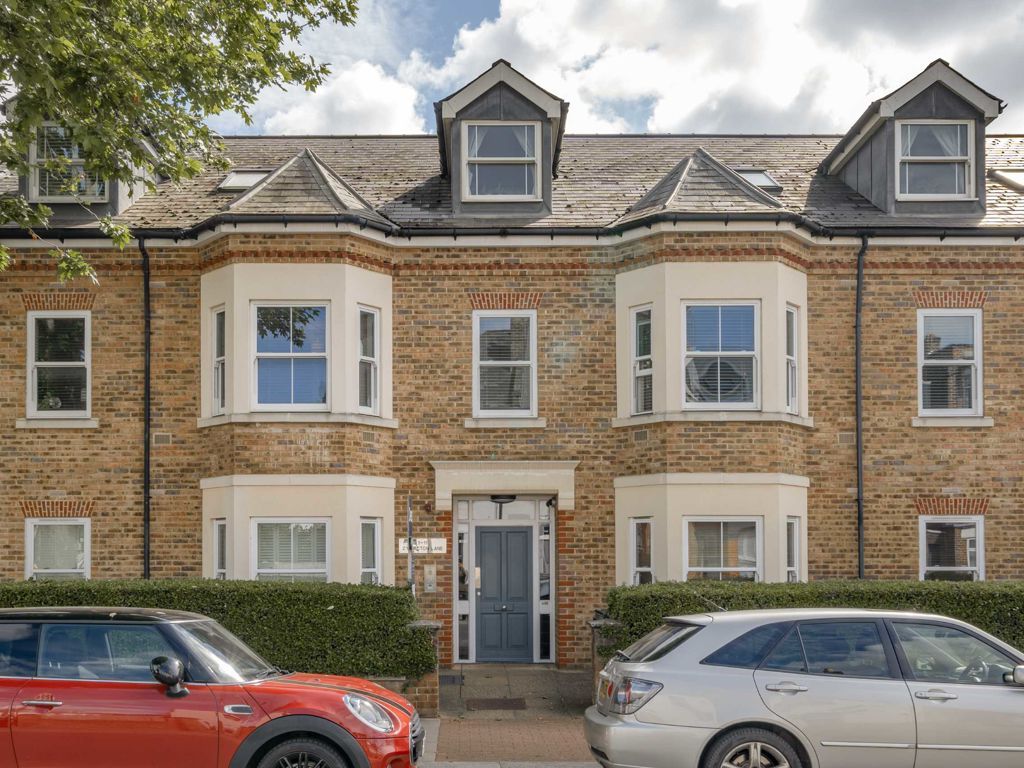 2 bed flat for sale in Acton Lane, London W4, £665,000 - Zoopla