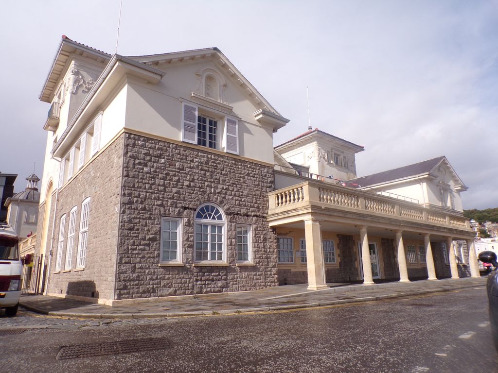 1 bed flat to rent in Knightstone Causewa, Knightstone Island, Weston ...