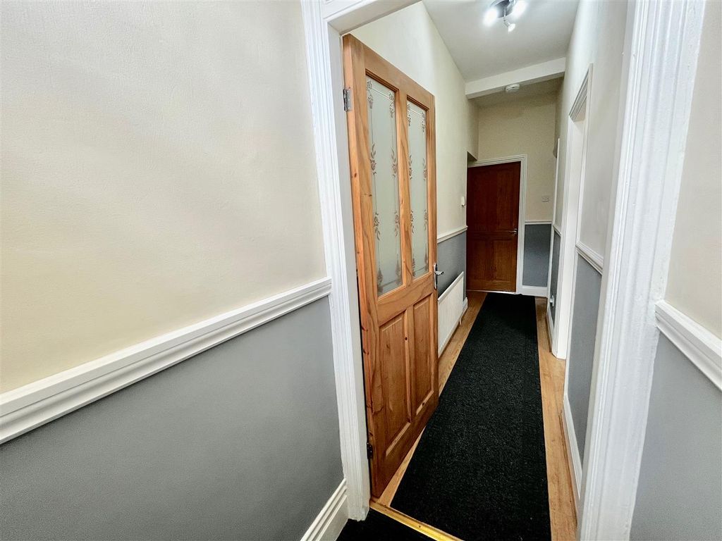 2 bed flat for sale in Macadam Street, Bensham, Gateshead NE8 - Zoopla