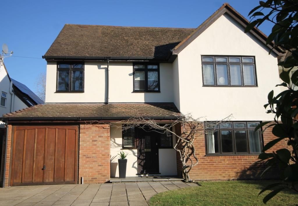 5 bed detached house for sale in Kennel Lane, Fetcham KT22, £1,025,000 ...