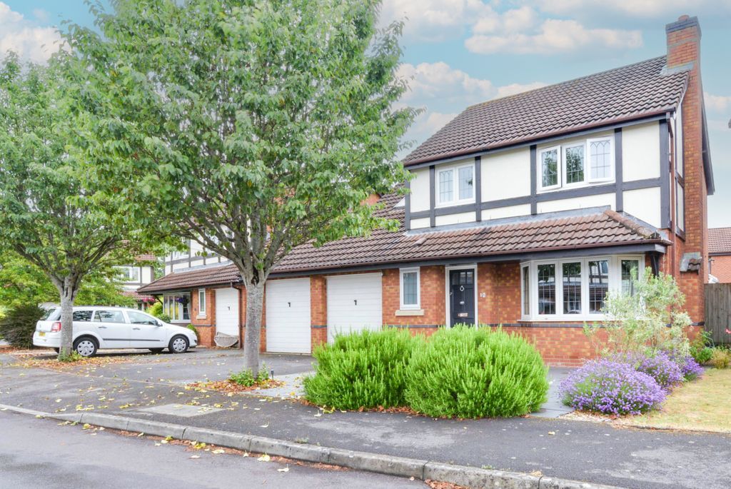 4 bed detached house for sale in Cornflower Way, Melksham SN12 - Zoopla